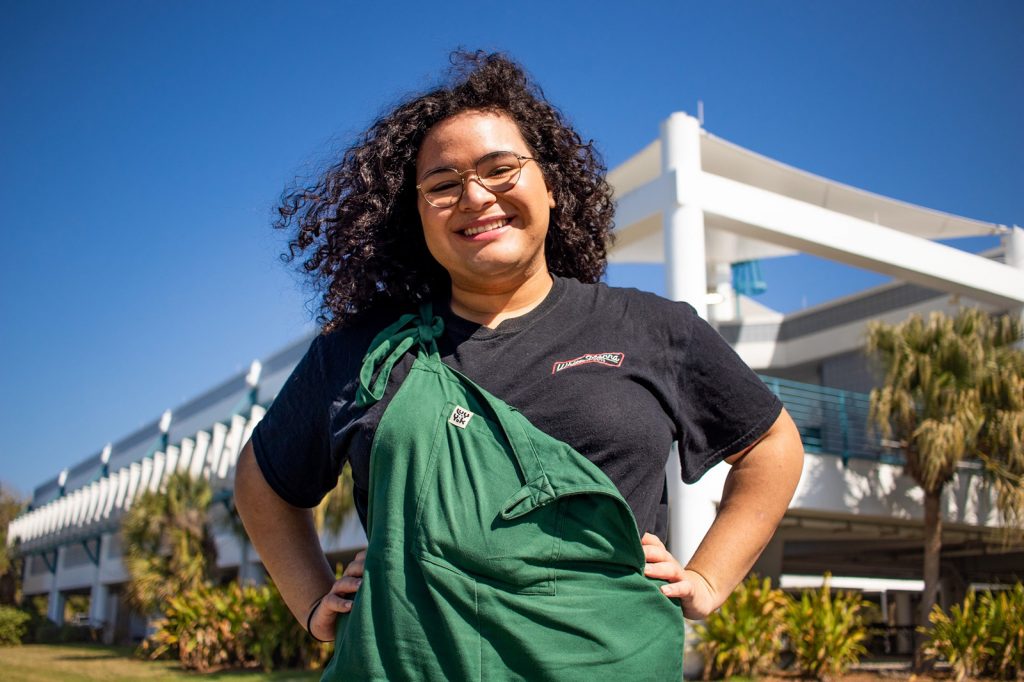 Eckerd College senior brings unique story to geosciences major - News ...
