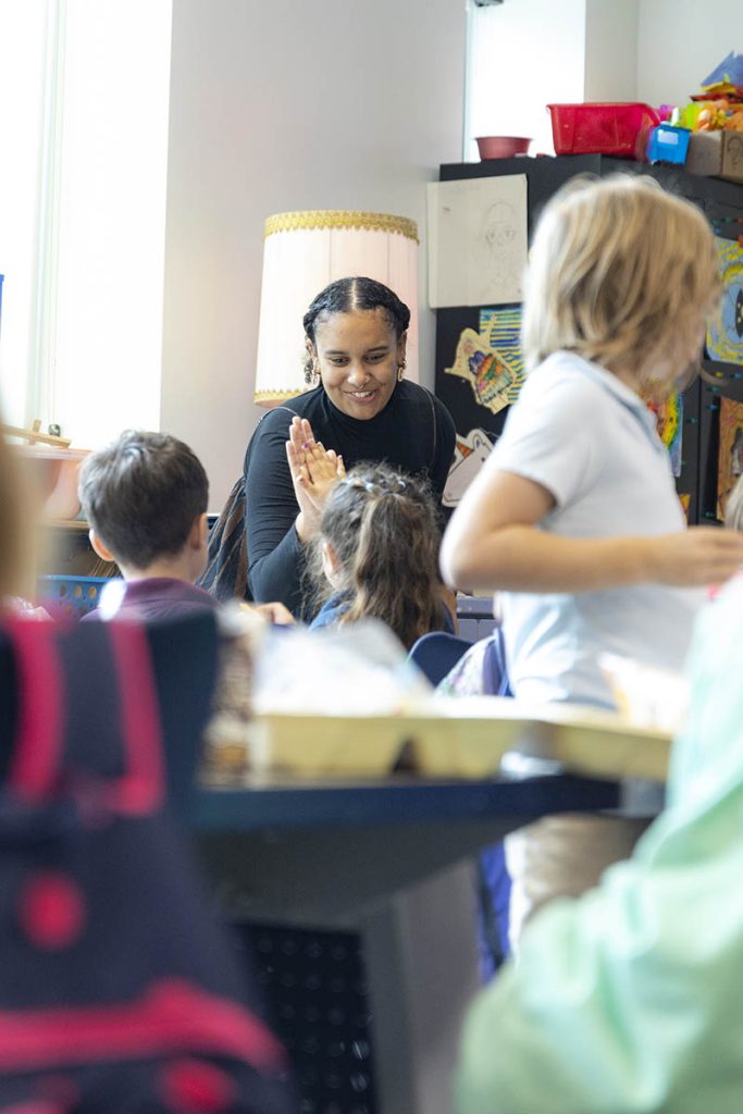 Eckerd College brings a French Club to a local elementary school—the ...