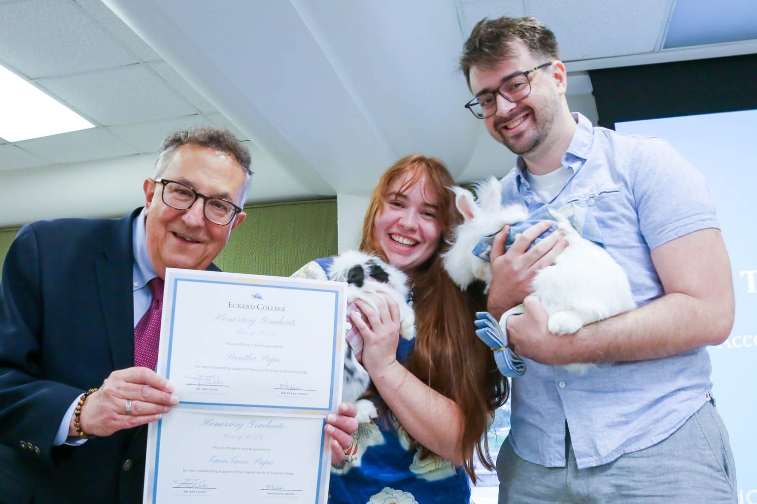 Eleventh class of pets graduates from Eckerd College - News | Eckerd ...
