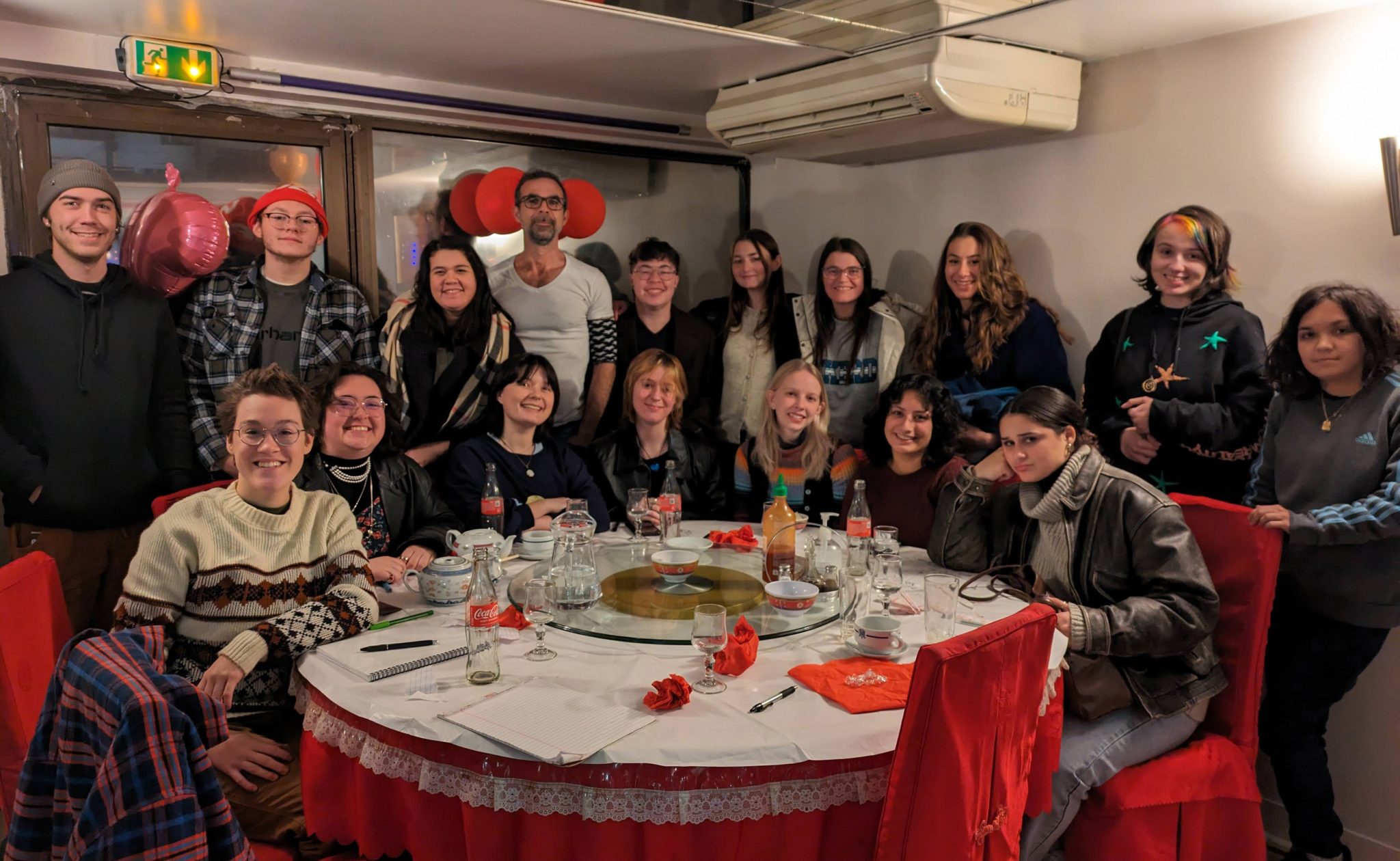 Eckerd College alumna meets Parisian Winter Term class - News | Eckerd ...