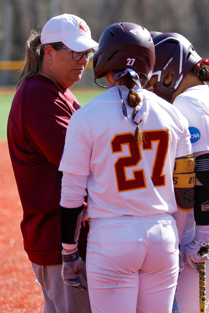 Michelle Frew ’91 returns to Eckerd College as head softball coach ...
