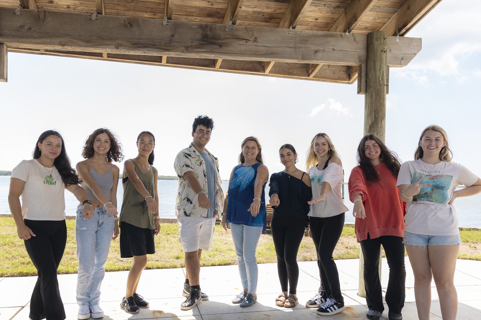 Eckerd College marketing professor uses bracelets to spread a ...