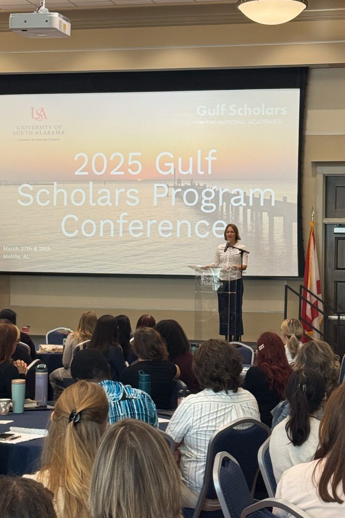 Eckerd College reaches ‘milestone’ at recent Gulf Scholars annual conference - News | Eckerd College